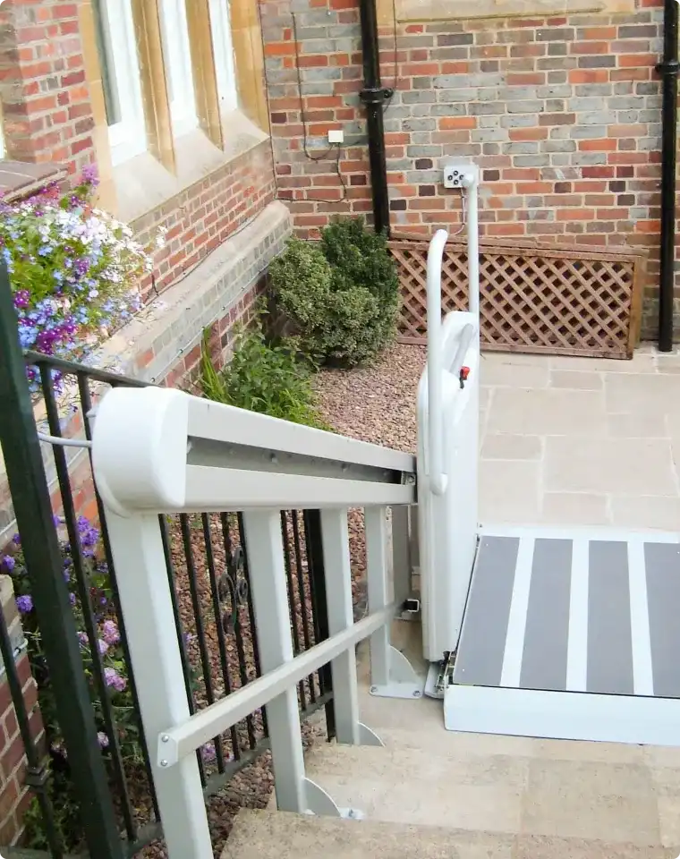 Wheelchair and Mobility Lifts - Niche Lifts